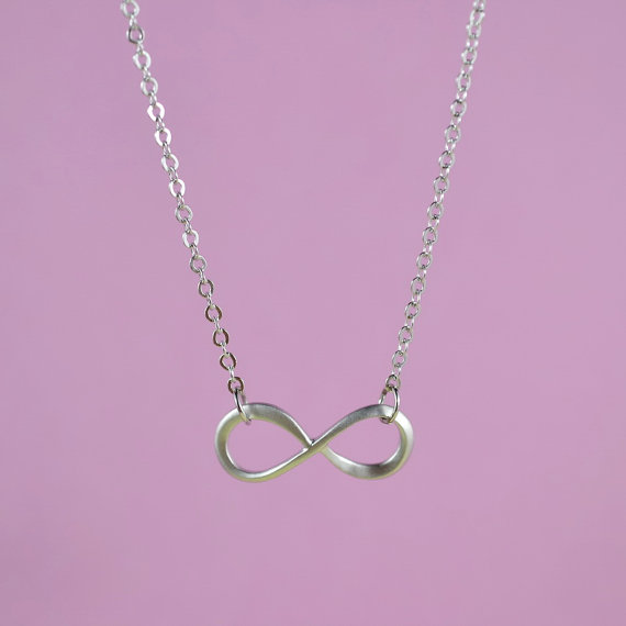 Forever Love: Infinity Necklace on Luulla